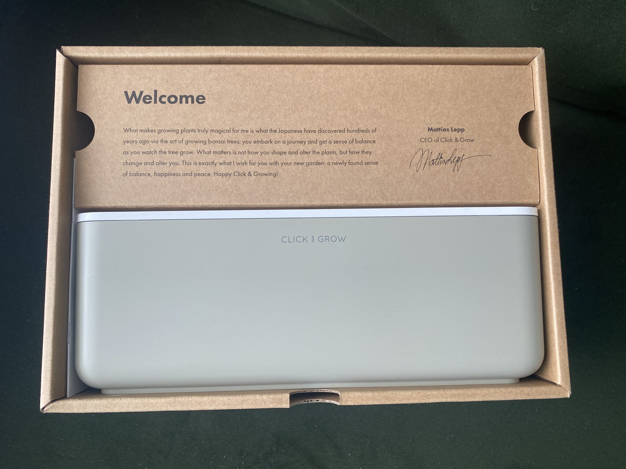How Does Click and Grow Work [2026]: Smart Indoor Garden Honest Review